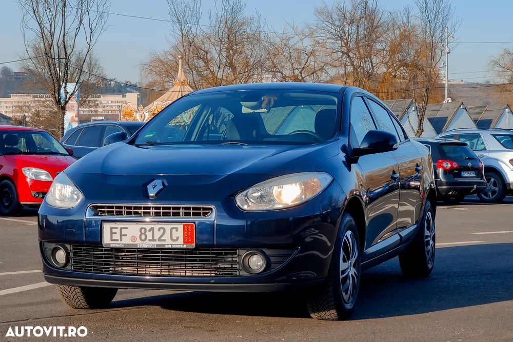 Second hand Renault Fluence - 5 300 EUR, 151 000 km - Autovit