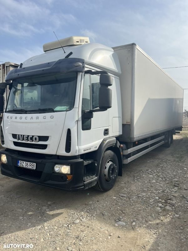 Second hand Iveco Eurocargo 9.2m - 15 500 EUR, 828 500 km - Autovit