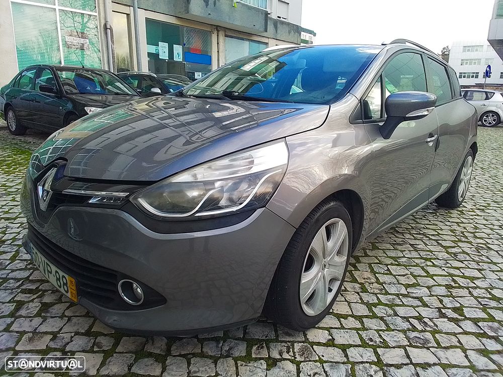Usados Renault Clio Break - 7 490 EUR, 200 000 km, 2015 - Standvirtual