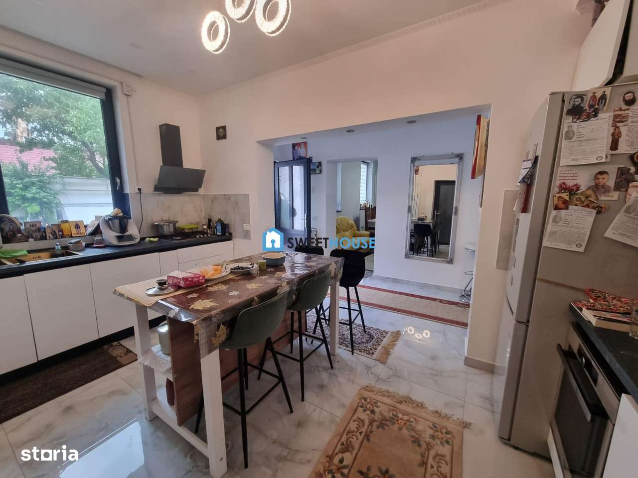 6 camere, casa de vanzare - Brasov (judet), Strada Libertatii - 9595432 ...