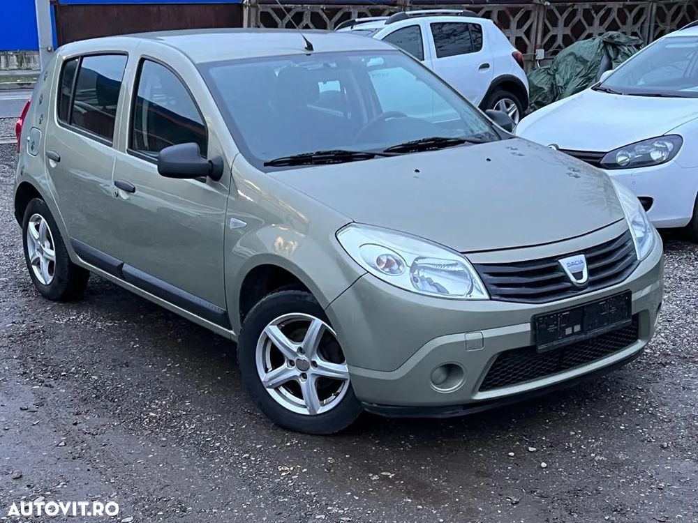 Second hand Dacia Sandero - 3 100 EUR, 166 282 km - Autovit