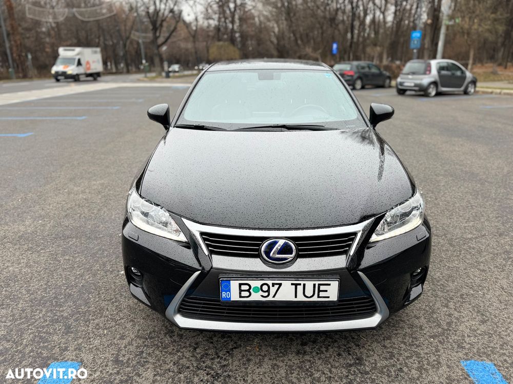 Second hand Lexus CT - 15 750 EUR, 128 000 km - Autovit