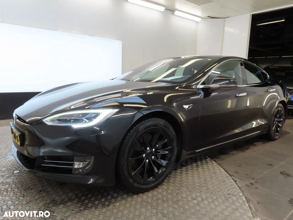 Second hand Tesla Model S - 31 499 EUR, 169 813 km - Autovit