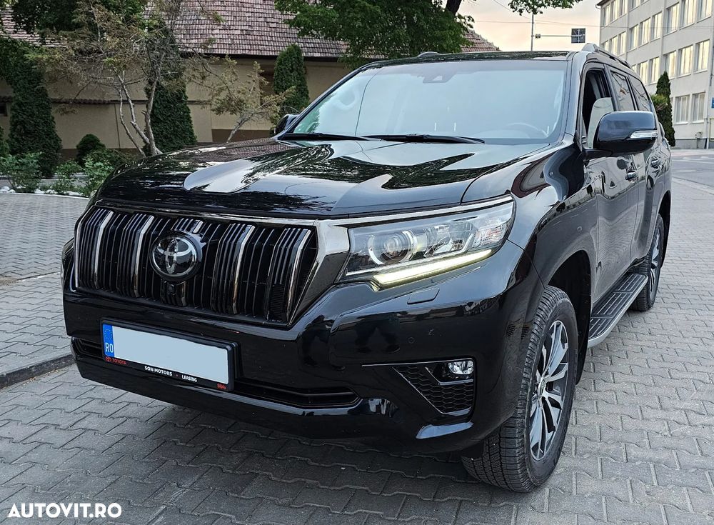 Second hand Toyota Land Cruiser - 63 900 EUR, 31 000 km - Autovit