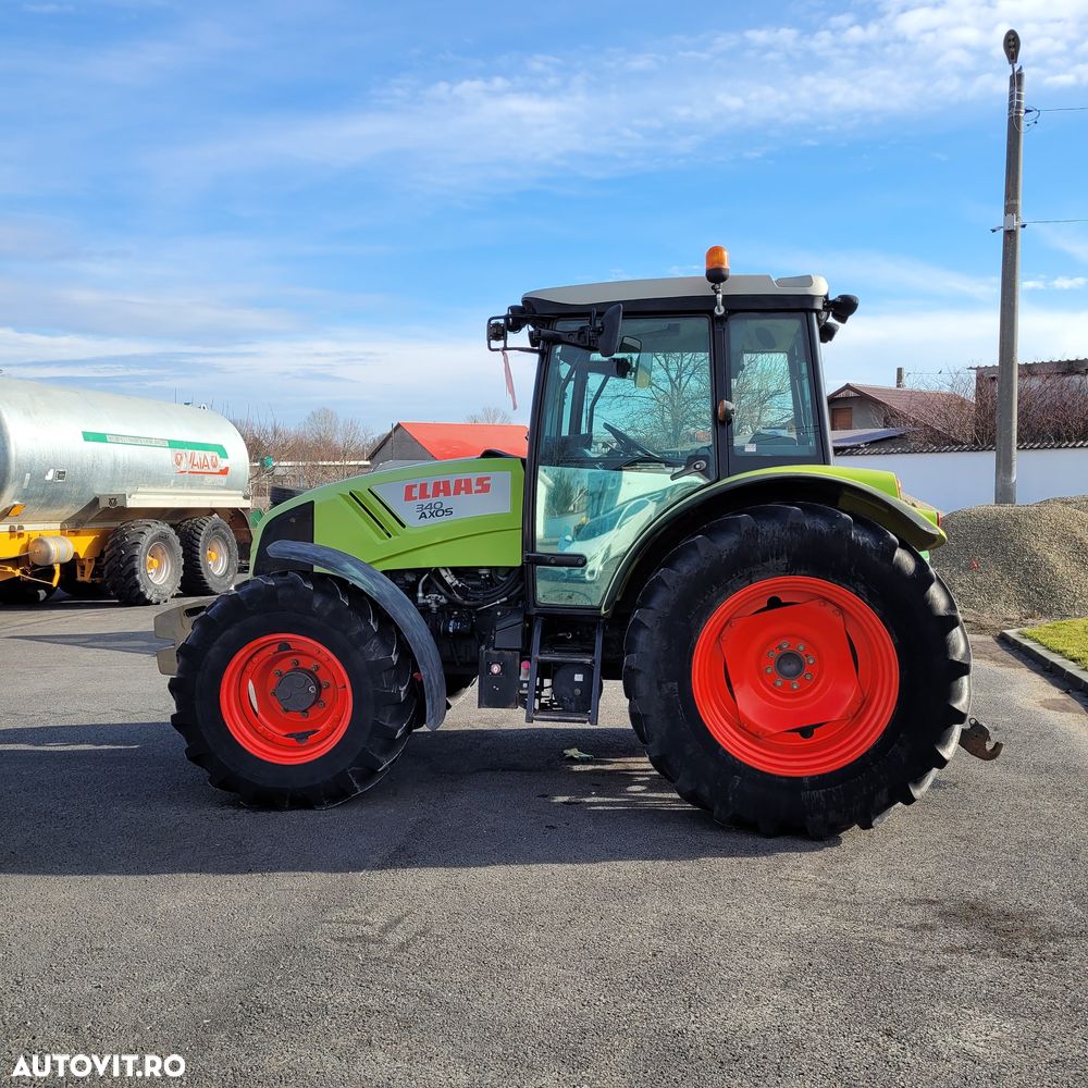Second hand Claas 340 Axos - 41 650 EUR - Autovit