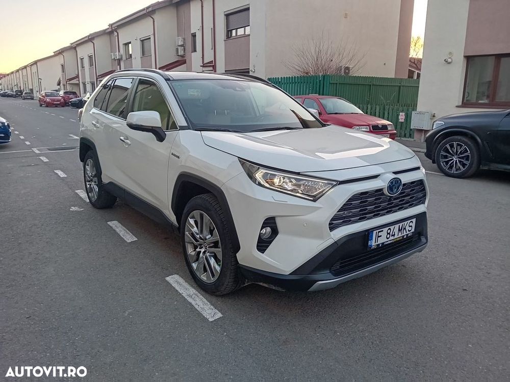 Second hand Toyota RAV4 - 44 508 EUR, 25 000 km - Autovit