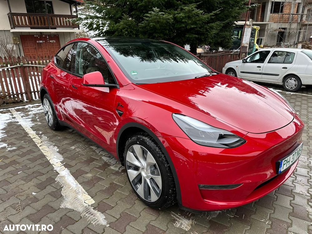 Second hand Tesla Model Y - 42 500 EUR, 35 500 km - Autovit