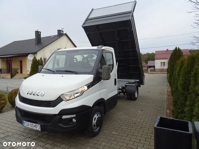 Używane Iveco 35c15 3-stronna Wywrotka 3,0 HPi 150KM Piekny Stan - 99 ... Używane Iveco 35c15 3-stronna Wywrotka 3,0 HPi 150KM Piekny Stan - 99 ...