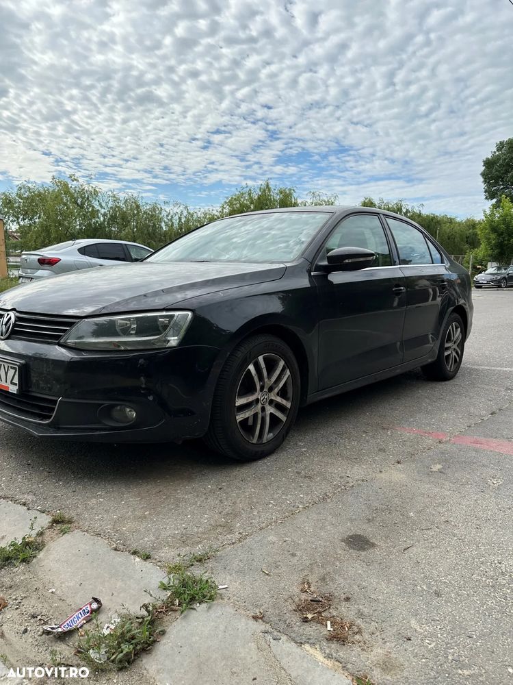 Second hand Volkswagen Jetta - 7 950 EUR, 194 701 km - Autovit
