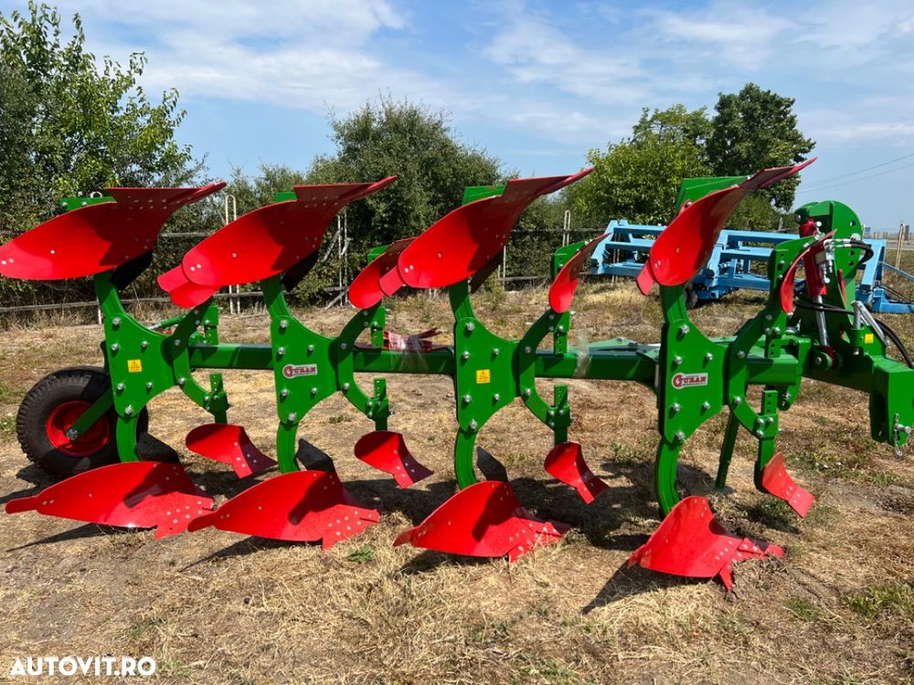 Nou Alta Plug Reversibil 4 Trupite Marca Turan - 8 500 EUR - Autovit