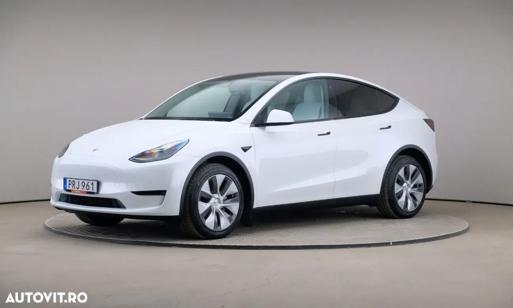Second hand Tesla Model Y - 48 900 EUR, 12 487 km - Autovit