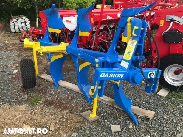 Nou Altul plug 3 trupite - 5 593 EUR, , 2017 - autovit.ro