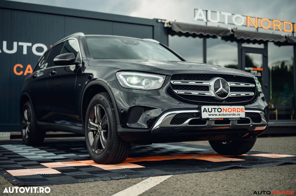Second hand Mercedes-Benz GLC - 45 500 EUR, 69 980 km, 2020 - autovit.ro