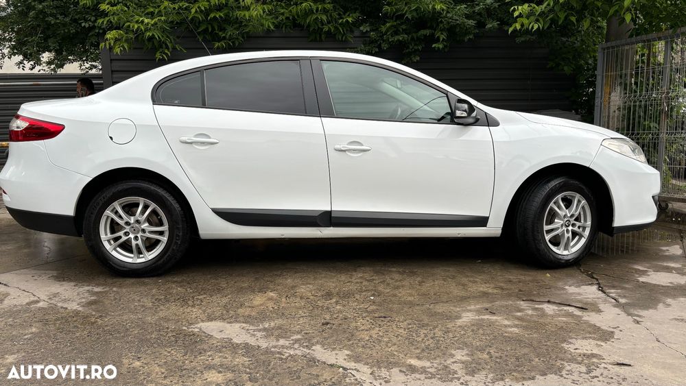 Second hand Renault Fluence - 5 199 EUR, 335 233 km - Autovit