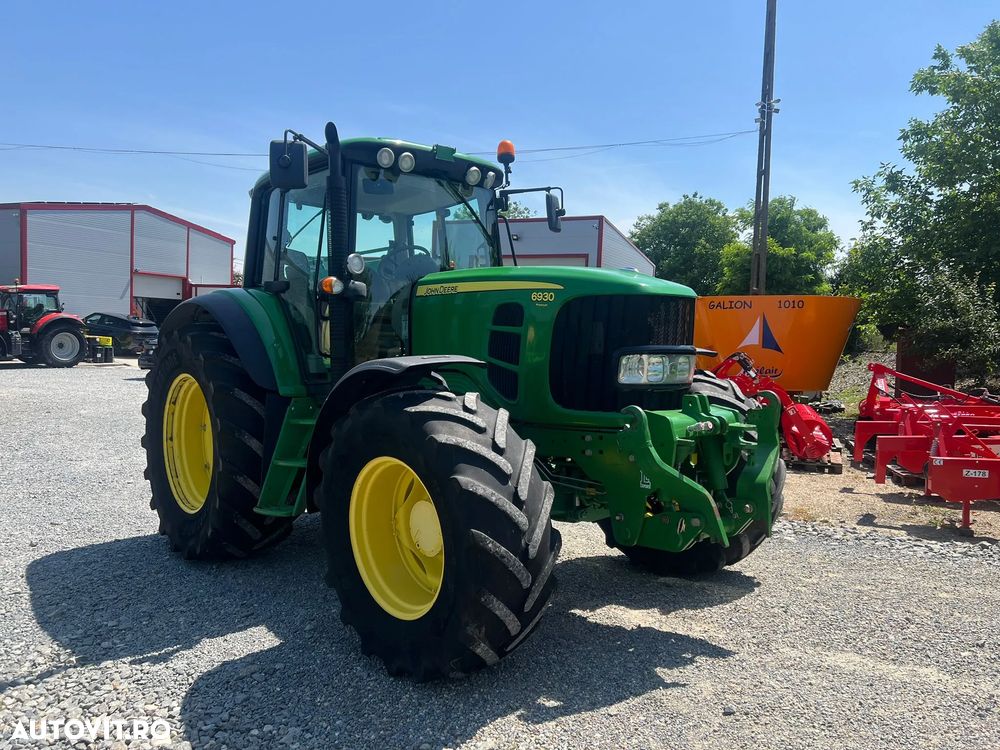 Second hand John Deere 6930 Premium - 46 000 EUR - Autovit