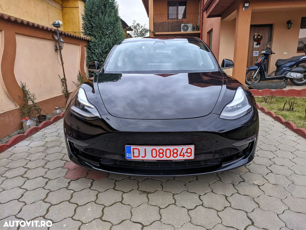 Second hand Tesla Model 3 - 26 500 EUR, 96 200 km - Autovit