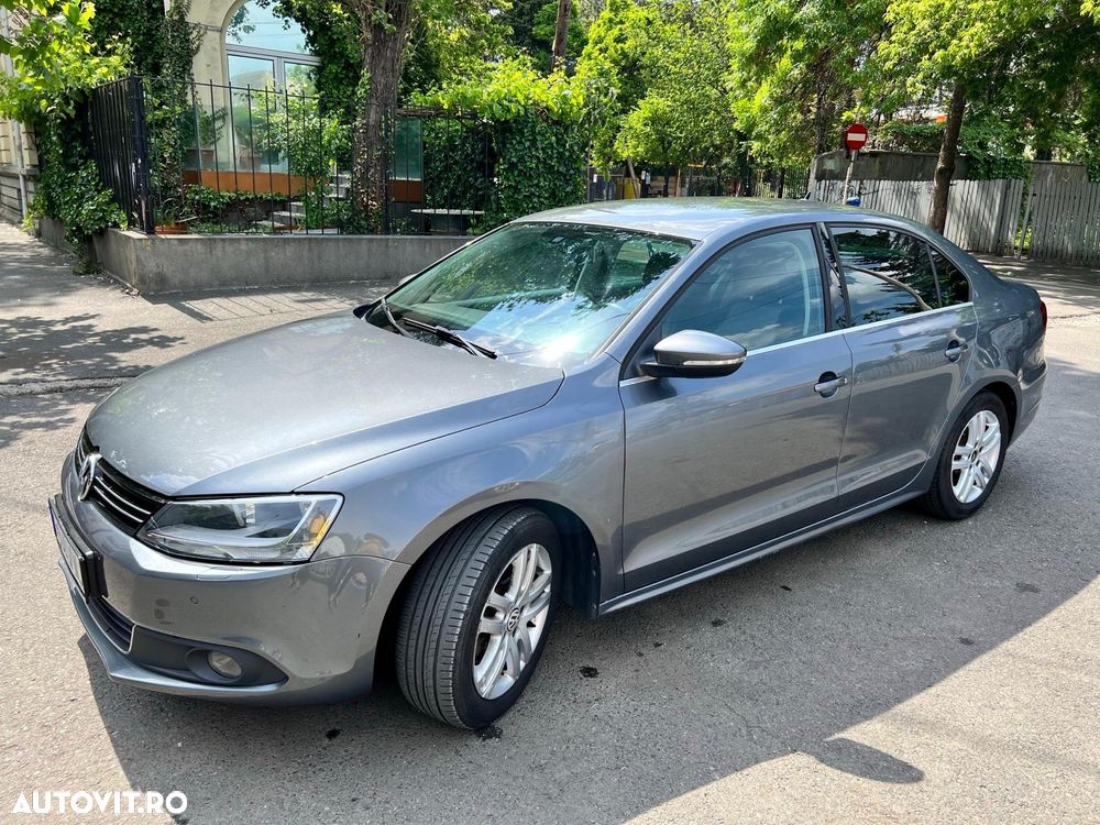 Second hand Volkswagen Jetta - 8 500 EUR, 114 600 km - Autovit
