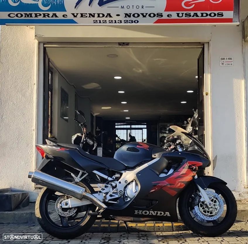 Usados Honda CBR - 2 750 EUR, 96 698 km, 2000 - Standvirtual