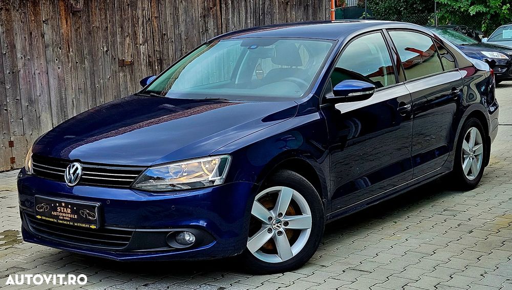 Second hand Volkswagen Jetta - 7 800 EUR, 99 692 km, 2011 - autovit.ro