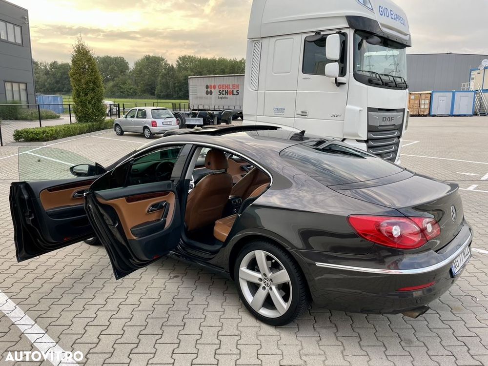 Second hand Volkswagen Passat CC - 7 950 EUR, 240 000 km - Autovit