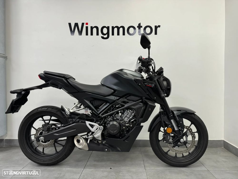 Usados Honda CB - 4 700 EUR, 2 958 km, 2023 - Standvirtual