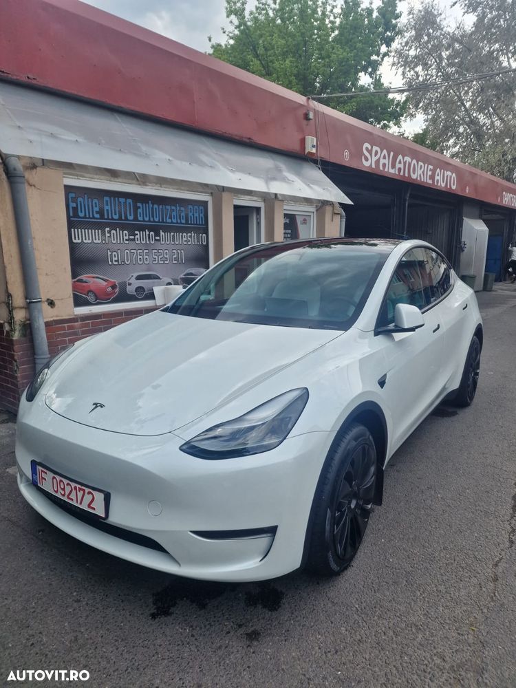 Second hand Tesla Model Y - 46 600 EUR, 13 700 km - Autovit