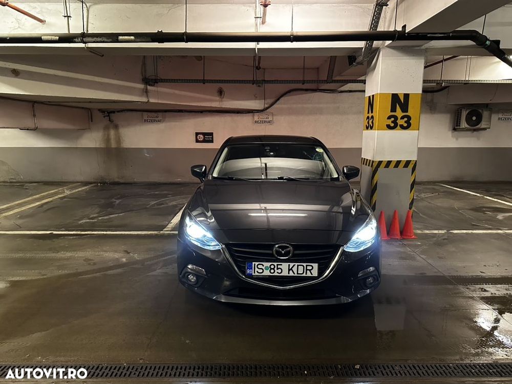 Second hand Mazda 3 - 12 000 EUR, 158 683 km - Autovit