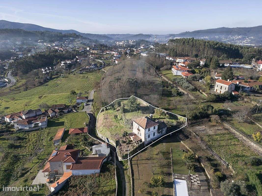 T4, moradia para comprar - Avenida Miguel Bombarda, Macieira de Cambra ...