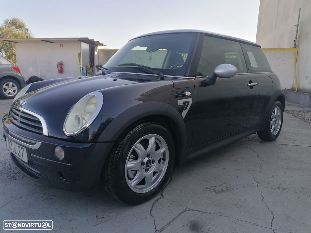 Usados MINI One - 7 590 EUR, 215 000 km, 2006 | Standvirtual