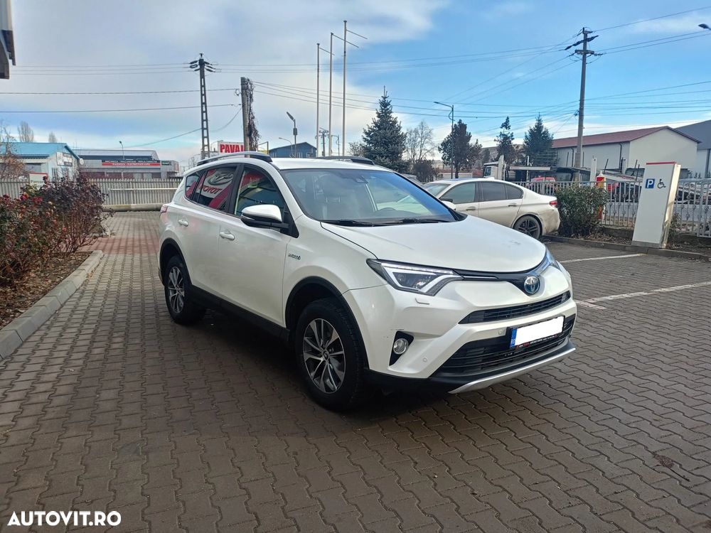Second hand Toyota RAV4 - 22 900 EUR, 92 902 km - Autovit
