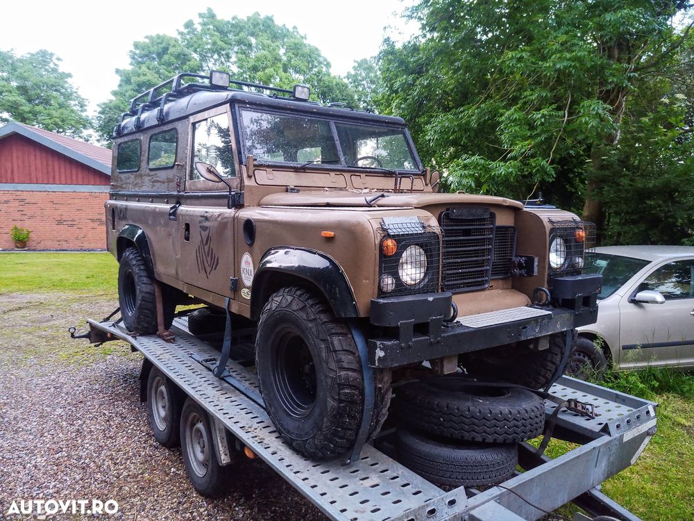 Second hand Land Rover Defender - 13 300 EUR, 39 000 km - Autovit