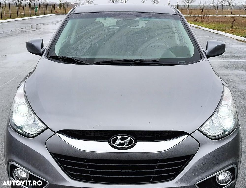 Second hand Hyundai ix35 - 38 500 RON, 216 000 km, 2012 - autovit.ro