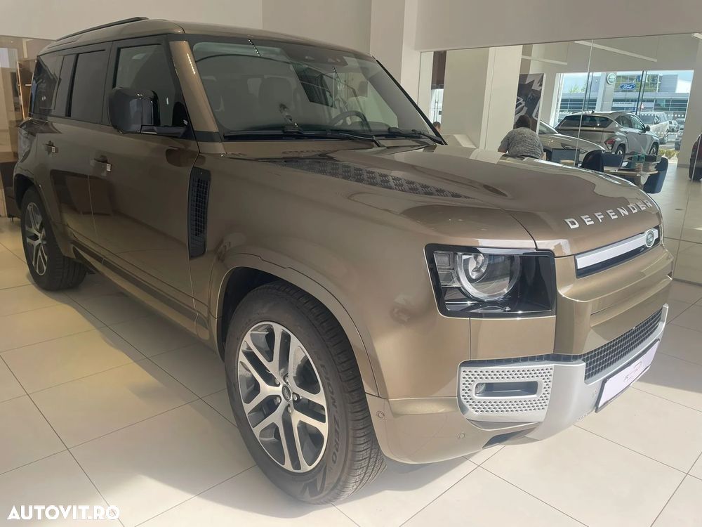 Second hand Land Rover Defender - 81 991 EUR, 1 000 km - Autovit