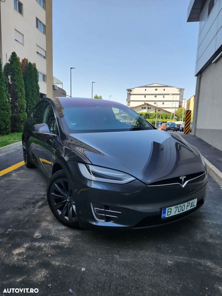 Second hand Tesla Model X - 46 500 EUR, 97 000 km, 2018 - autovit.ro