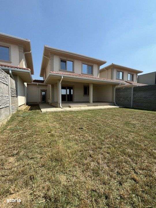 5 camere, casa de vanzare - Timis (judet), Giroc - 8854690 • www.storia.ro