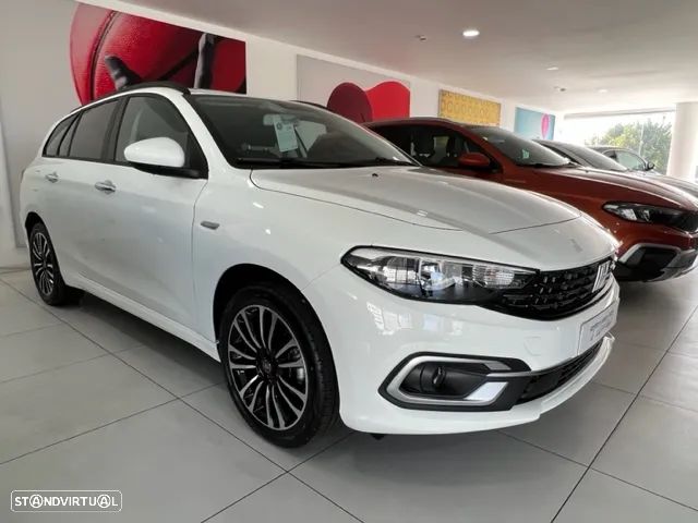 Configurations Du Modele 2023 Fiat Tipo Station Wagon