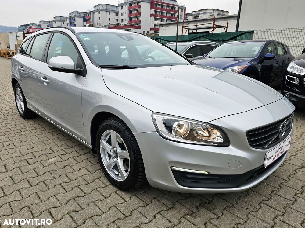 Second hand Volvo V60 - 9 999 EUR, 227 000 km - Autovit