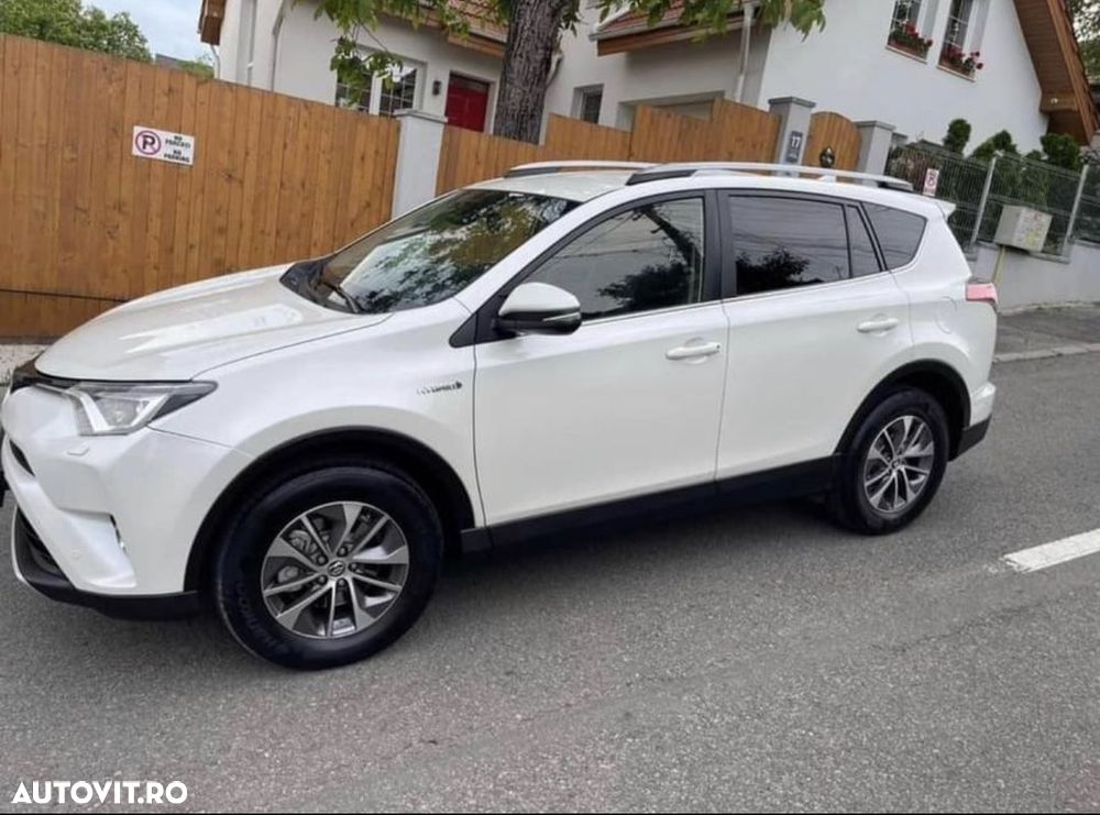 Second hand Toyota RAV4 - 19 800 EUR, 166 000 km - Autovit