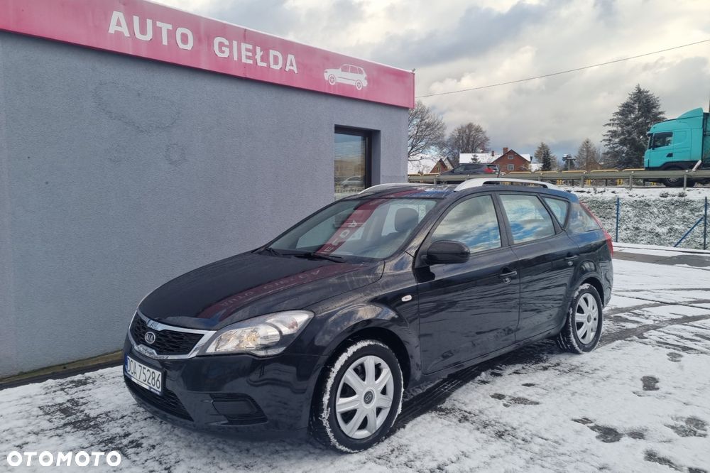 Używane Kia Ceed - 24 900 PLN, 140 000 km, 2010 - otomoto.pl