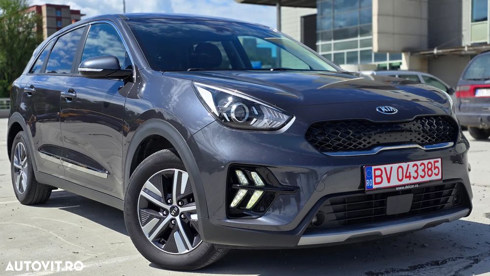 Second hand Kia Niro - 18 802 EUR, 137 000 km - Autovit