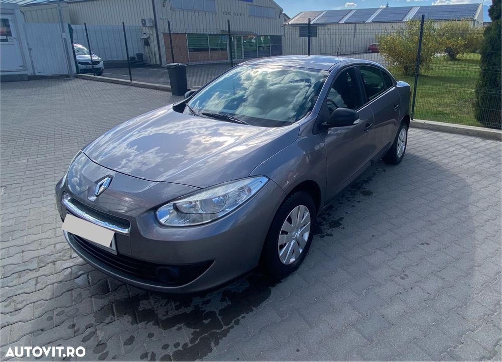 Second hand Renault Fluence - 5 900 EUR, 102 072 km - Autovit