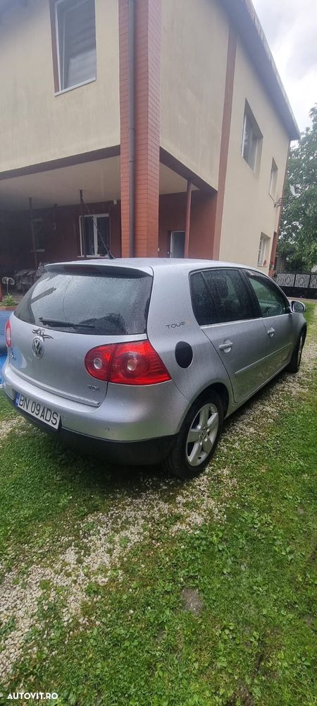 Second hand Volkswagen Golf - 3 600 EUR, 300 000 km - Autovit