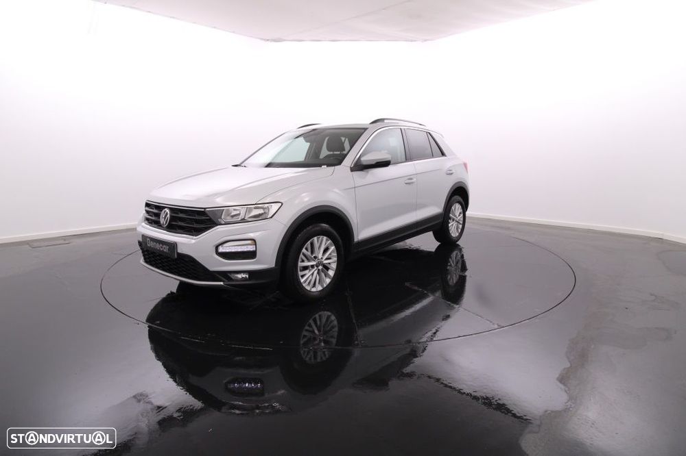 Usados VW T-Roc - 23 895 EUR, 55 670 km, 2021 - Standvirtual