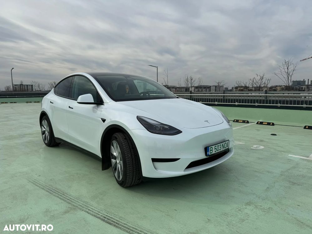 Second hand Tesla Model Y - 37 500 EUR, 29 000 km - Autovit