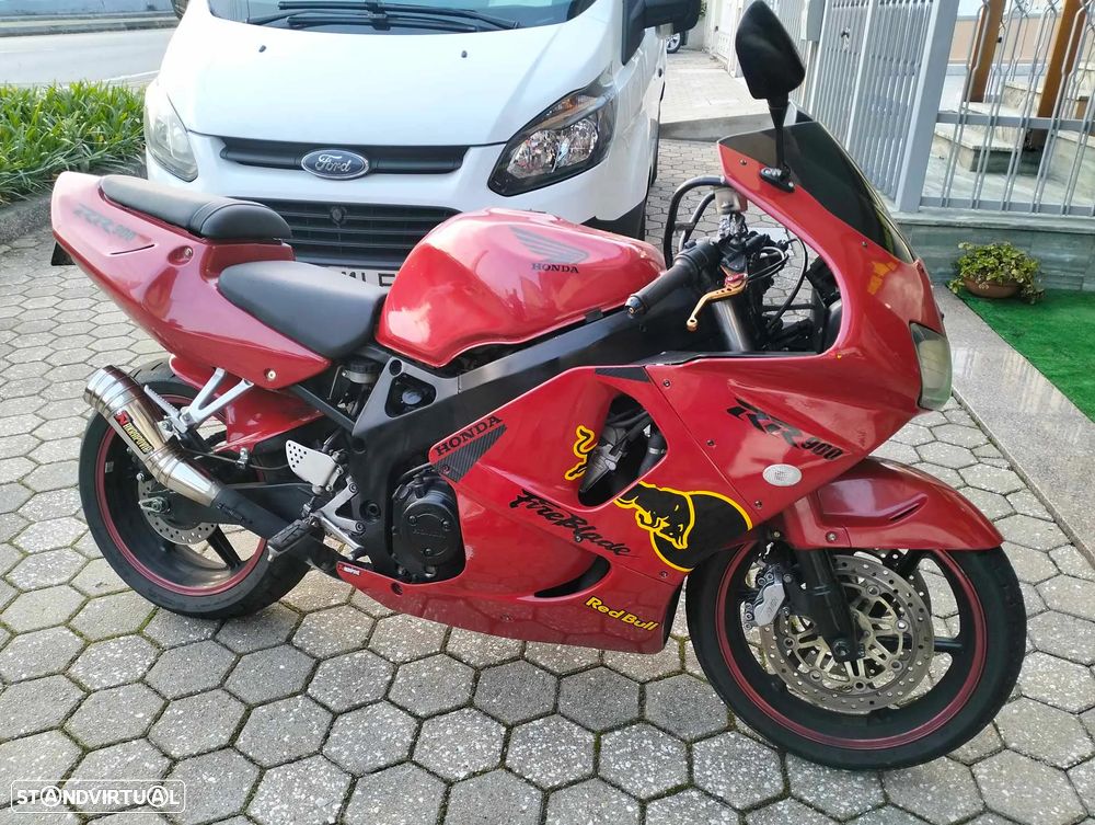 Usados Honda CBR - 2 950 EUR, 17 000 km, 1996 - Standvirtual