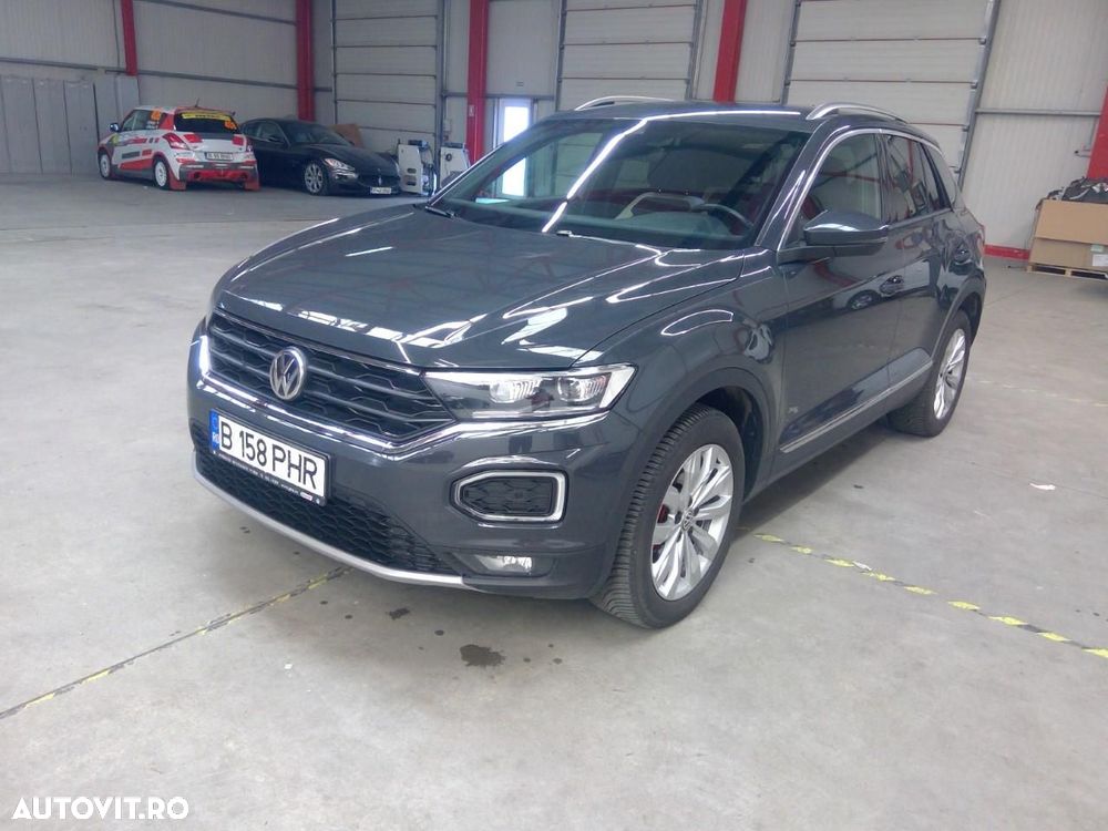 Second hand Volkswagen T-ROC - 19 933 EUR, 90 141 km - Autovit
