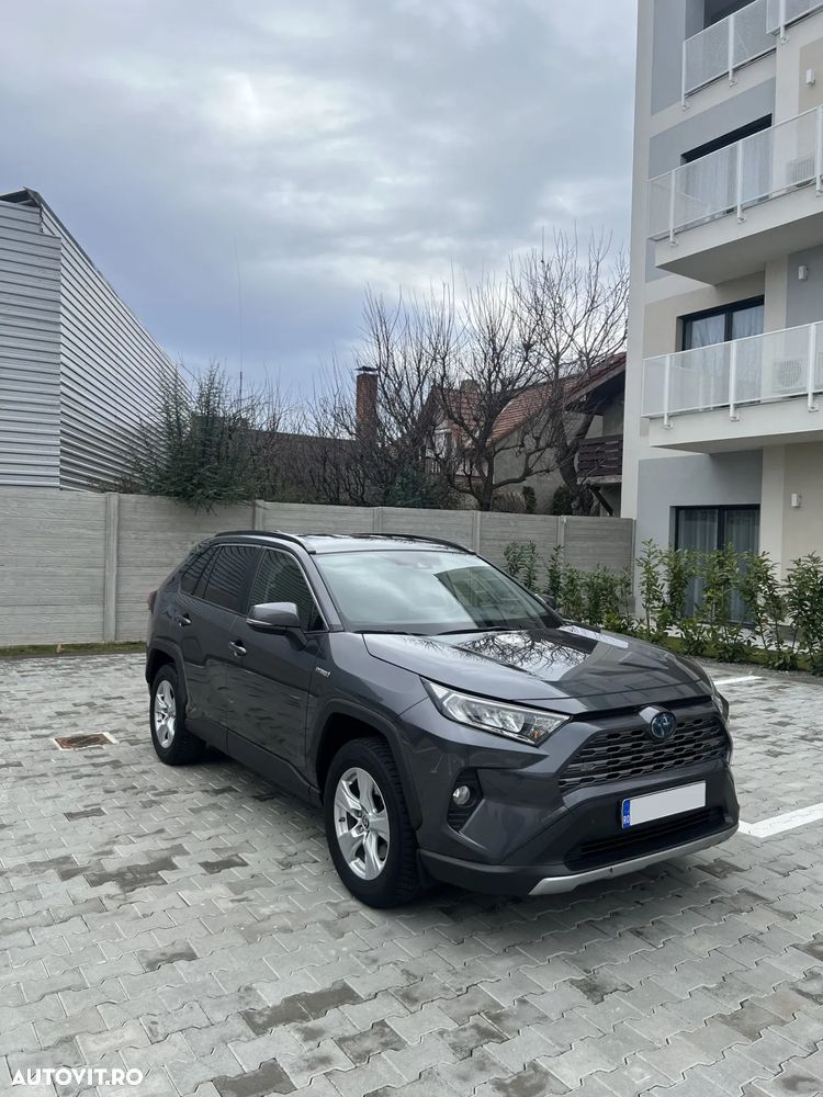 Second hand Toyota RAV4 - 23 500 EUR, 165 242 km - Autovit