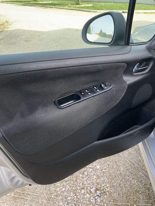 Peugeot 207 // AC// ISOFIX // 184 mkms Cantanhede E Pocariça • OLX.pt
