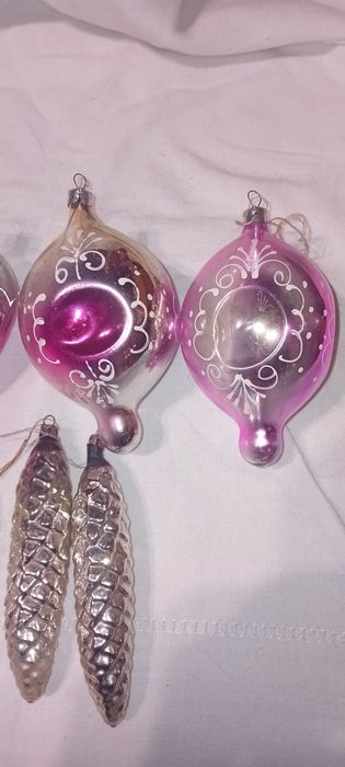 Bombki kolekcjonerskie prl formowe ,reflektory i szyszki Antoniów • OLX.pl