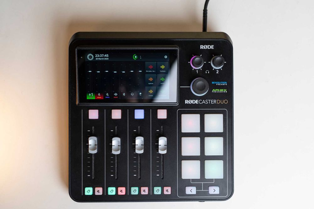 Kompaktowy mikser Rode Rodecaster Duo Mixer - Produkcja Audio podcast ...